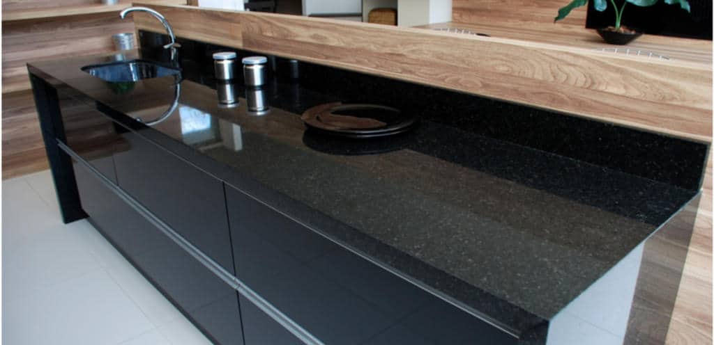 Granito Preto São Gabriel: Preço M2, Cozinha e Textura!