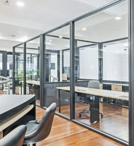 Divisória para Escritório: Tipos, Modelos, Preços e 65 Inspirações