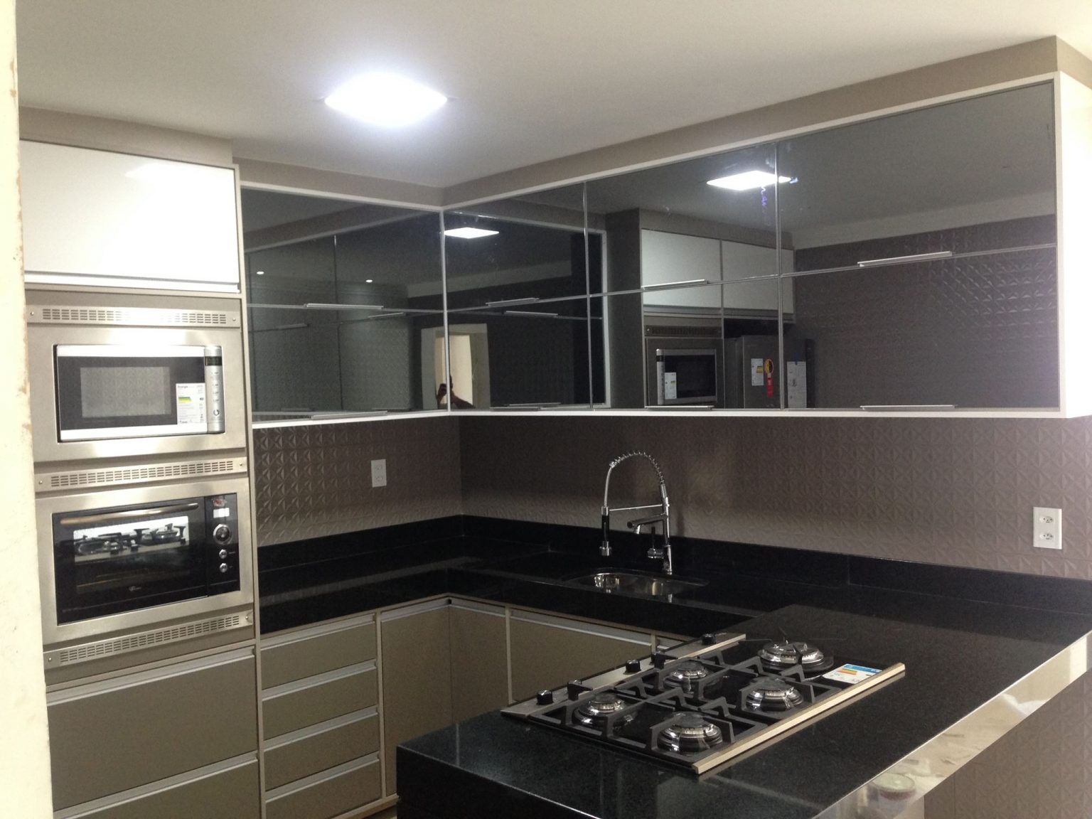 Espelho Fumê - O Que É? Dicas + Modelos Para Se Inspirar! - TC